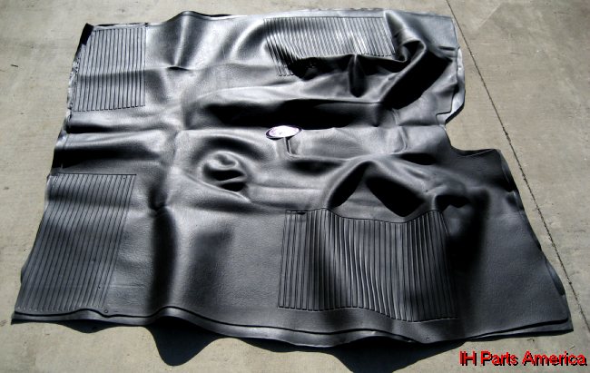 Scout II rubber floor mat versus carpet | BinderPlanet.com