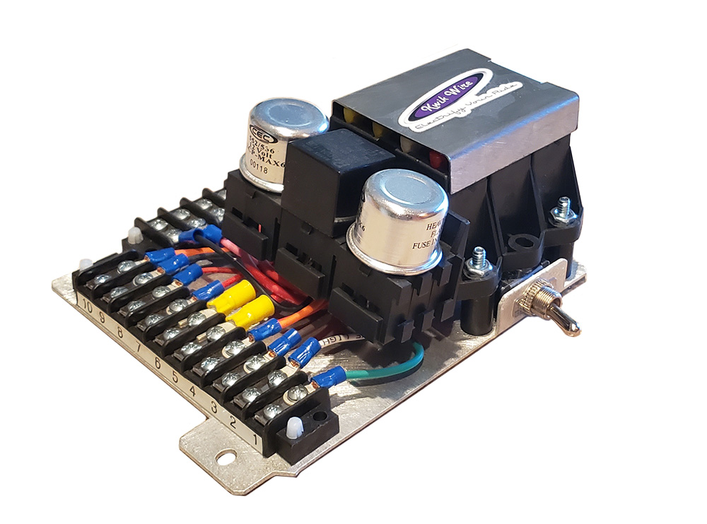 IH Parts America: 14 Circuit Universal Fuse Panel